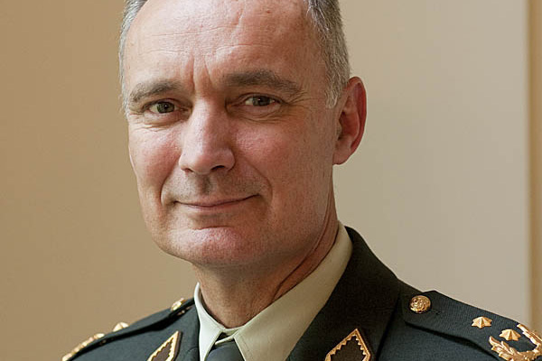 General Middendorp: Don’t leave climate to the environment ministers ...